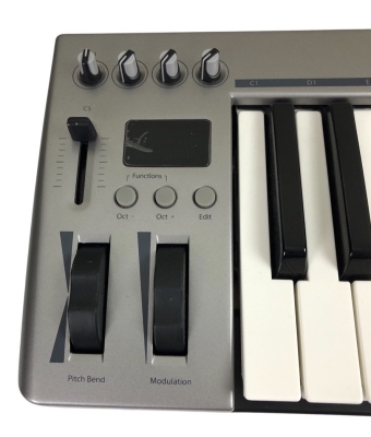 Gear Hunter | Acorn Instruments Masterkey 49 MIDI Controller